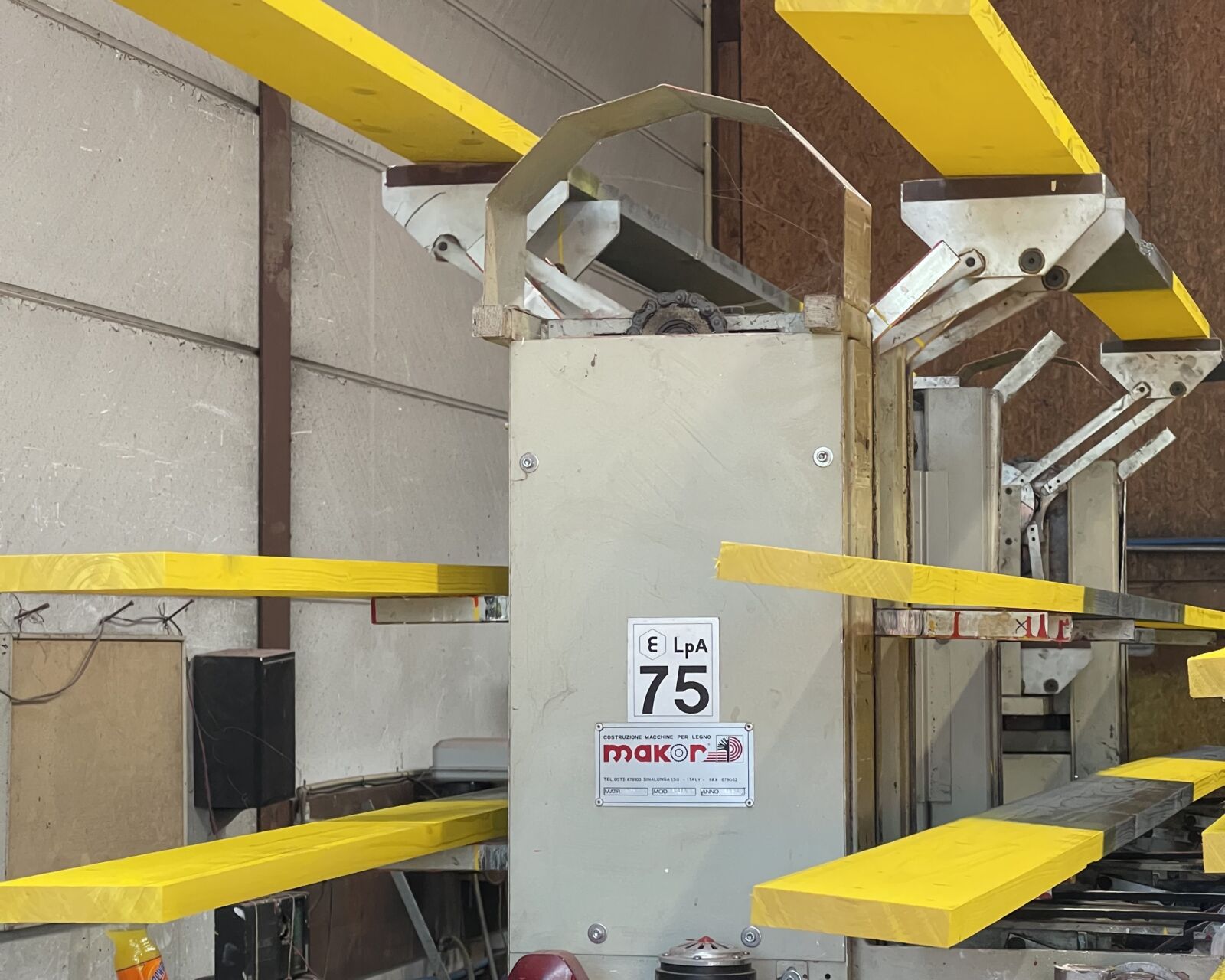 C24 Safeguard Rails | Painted Safety… | Hout‑Bois van Steenberge